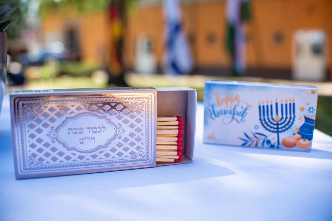 Szegedi világújdonság: Mostantól kóser gyufát is gyártanak a ...