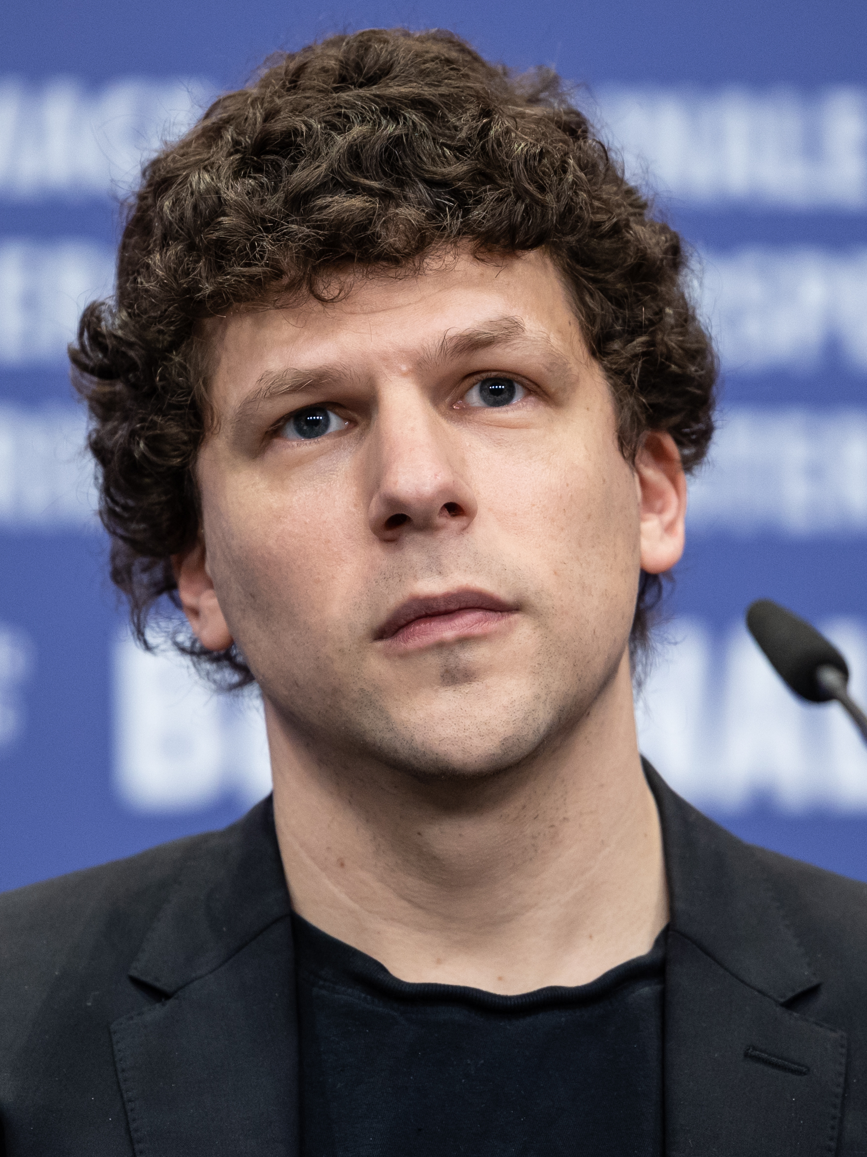Jesse Eisenberg, a Rokonszenvedés rendezője lengyel állampolgár lett ...